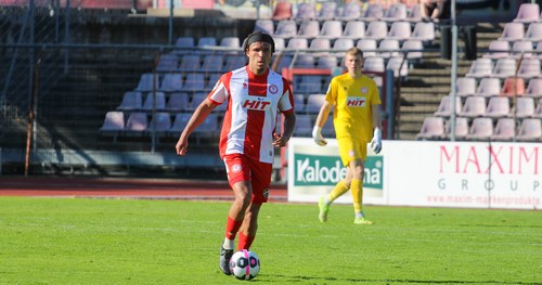 Mittelfeldspieler Joshua Eze wechselt in die 3. Liga zum SC Verl - Fortuna Köln